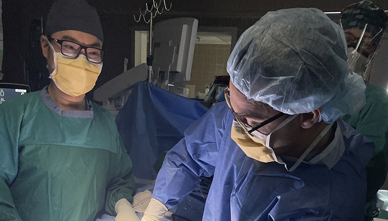 About Dr Moe Hakim Oral Surgeon | Oral Surgeon Arlington VA | Dr. Moe Hakim